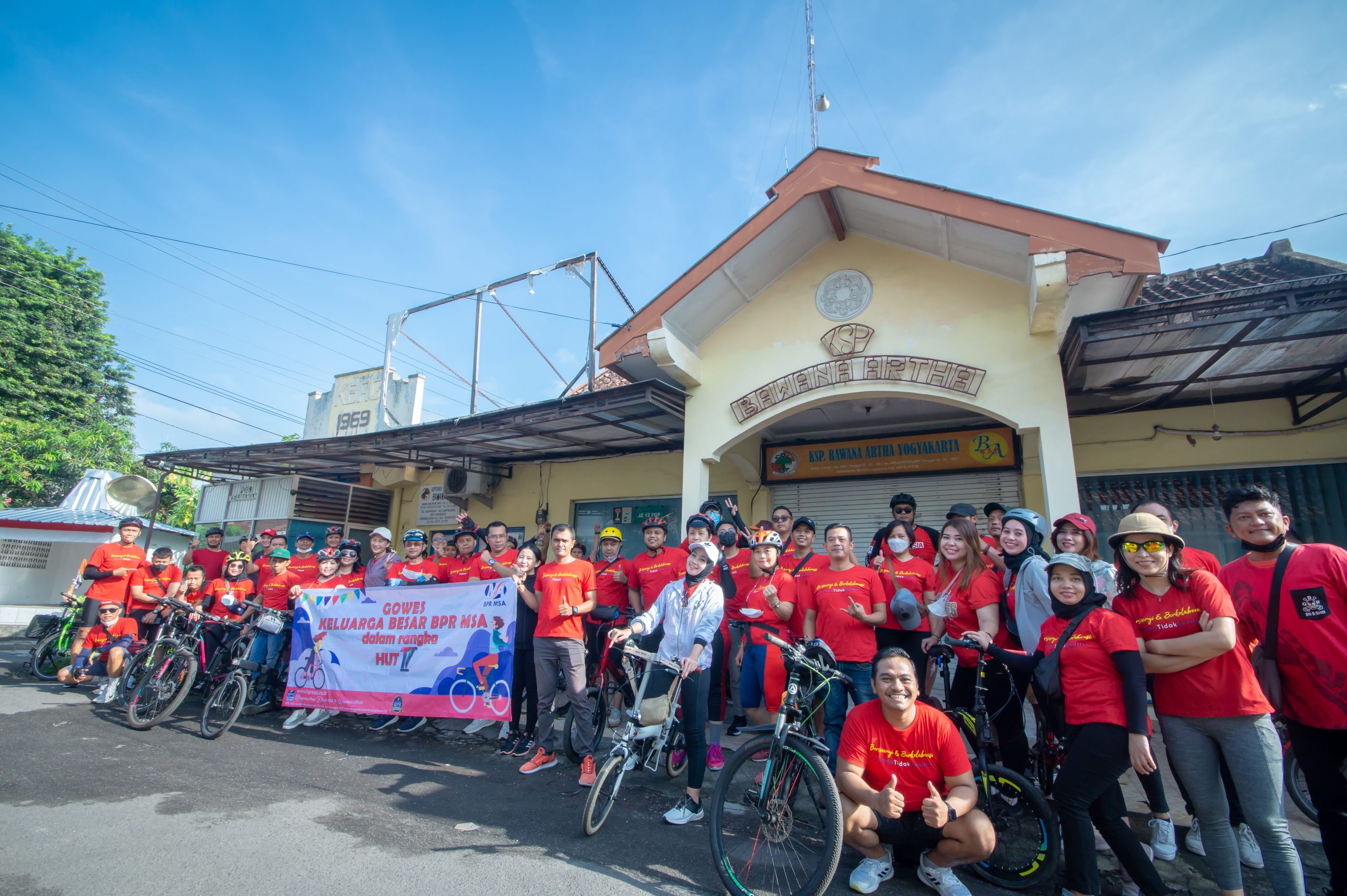 Napak Tilas Sejarah BPR MSA, Pengurus dan Karyawan Gowes Bareng ...